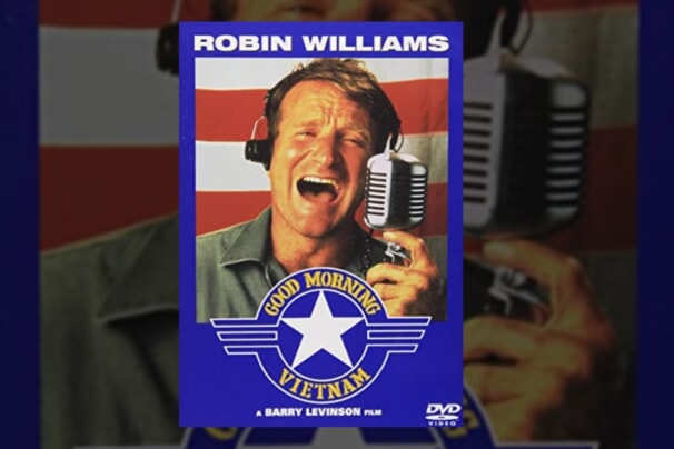 『グッドモーニング, ベトナム』の全30曲をシーンごと解説！